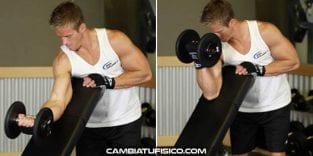 Curl predicador con mancuernas| Técnica y beneficios